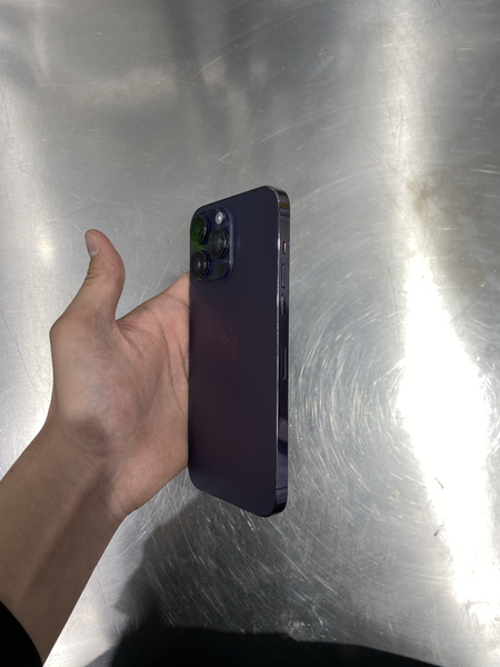 iPhone 14 pro max. 900$