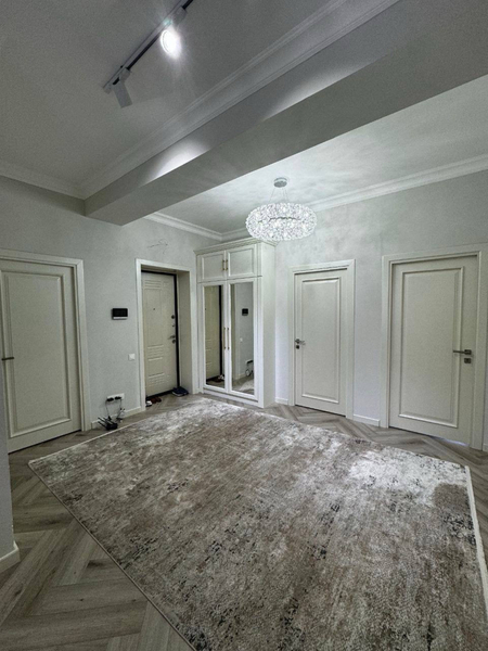 Срочно продается 4х комнатная квартира,ЖК Гринвич,электроаппарат,100м2