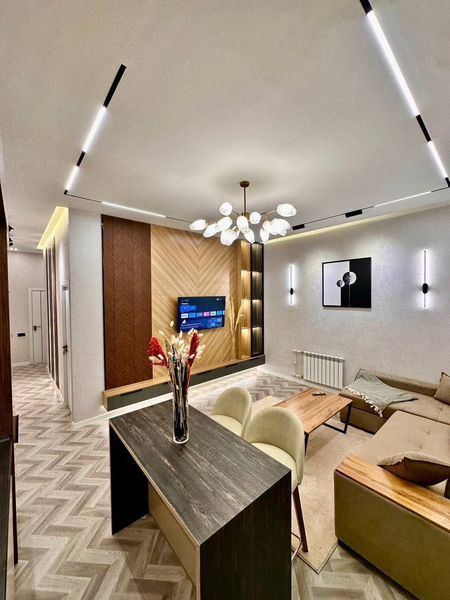 ШРуставели Высокопотолочка 2в3/2/4 Площадь-60m2_Дom Кирпичный Срочно