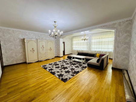 ПРОДАЁТСЯ 4 / 4 / 4 …168 кв