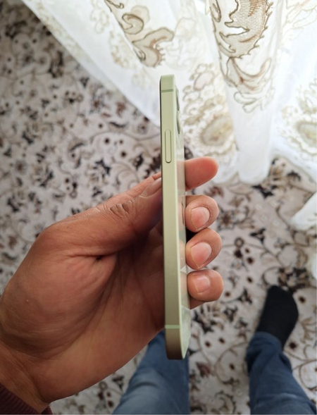 Iphone 12 128gb sotiladi