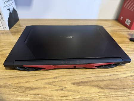 Acer Nitro 5 Intel core i5-10300H