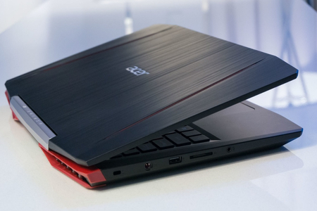 Aspire VX5-591G ® (Core i5-7300HQ, 8GB DDR 4, HDD 1TB, GTX 1050 4GB)