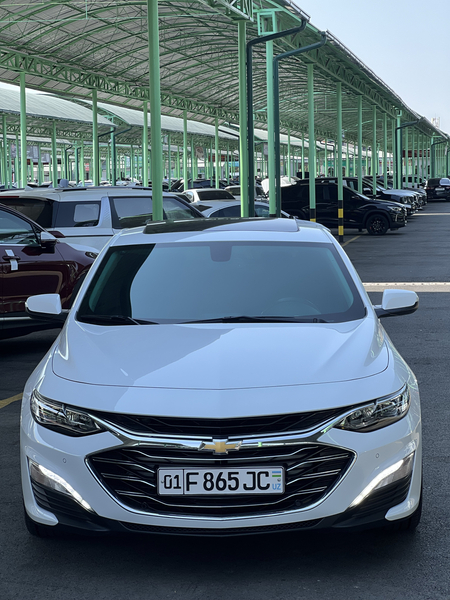 Malibu 2,4 polni premier qilingan