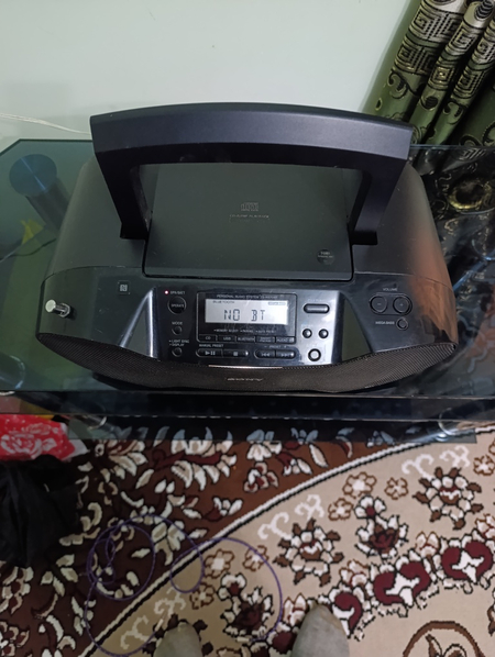 Sony sambufer xolati yaxshi USB fleshka radio Aux ketadi