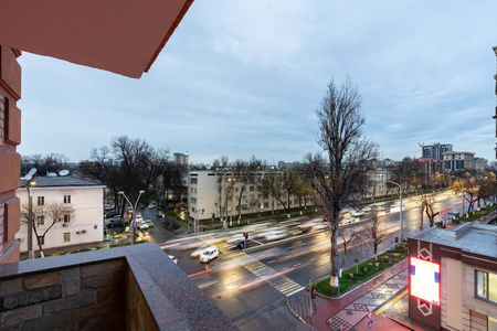 Сдается 4х ком. квартира, ор-р: ГАИ Глинка, 211м2