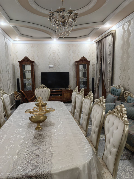 Продается дом, 750 кв/м, Ургенч улица Э.Рахим 116