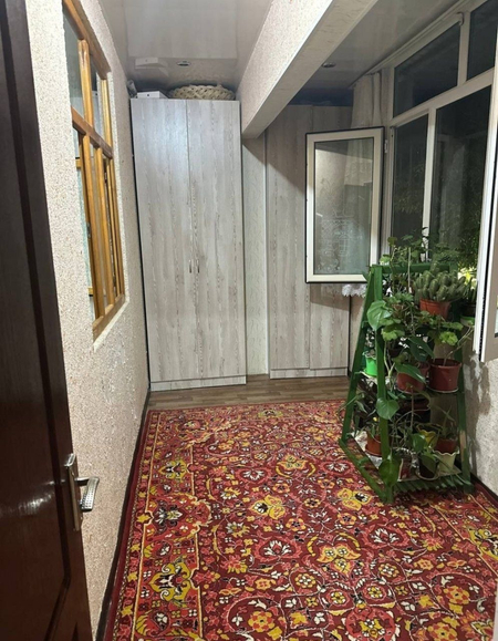 Юнусабад 6кв 3/4/4 переделано в 4х