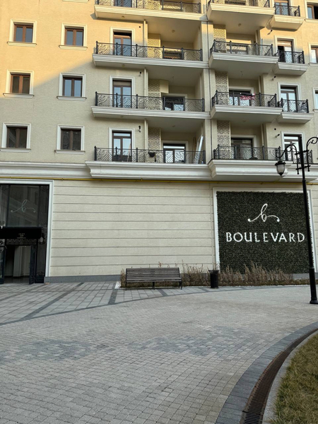 Tashkencity Bulivar 3/6/8 99m2 karobka
