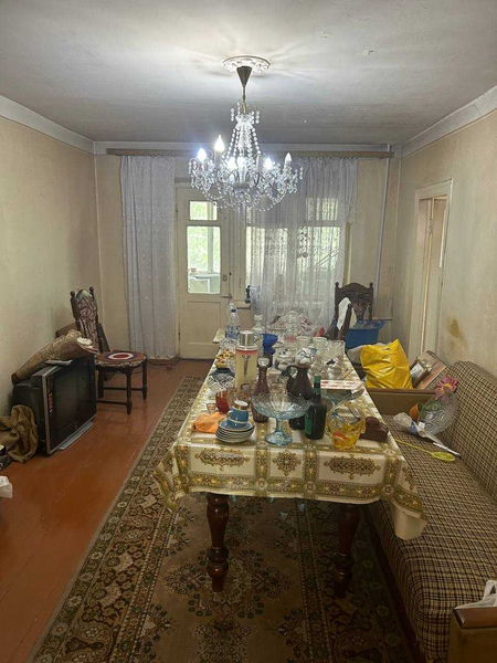 Продается 3х комнатная квартира на Дубовой, недалеко от метро Дустлик