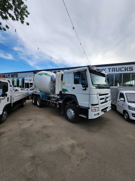 Миксер Sinotruk Howo 6x4 CNG 10 куб в наличии!