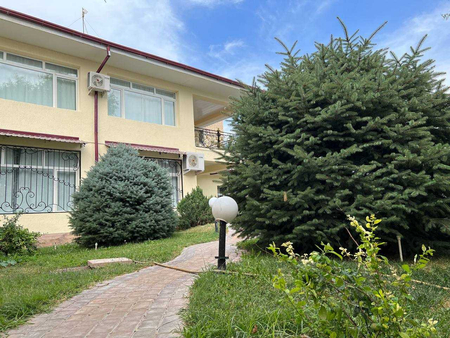 Сорчно Дача рядом с речкой Чирчик, 42- км. от Ташкента