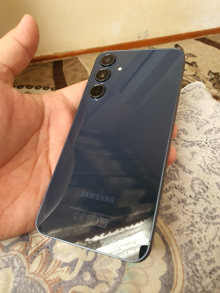 Samsung A55 5G 8/256 gb srochna sotiladi