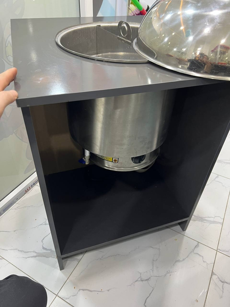 Makka Apparat sotiladi