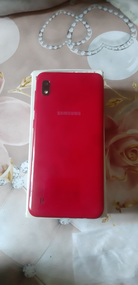 Samsung Galaxy A 10 sotiladi holati zo'r narxi 860000 sum