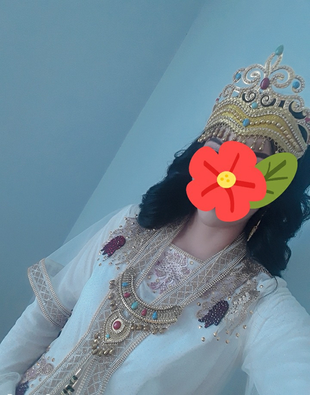 Kelinlar ansambli sotiladi