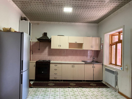 Продаётся свой уютный дом в Бустанликском районе