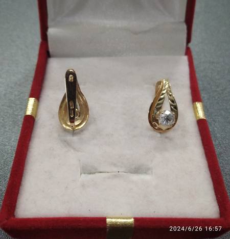 Золотые серьги 585проба