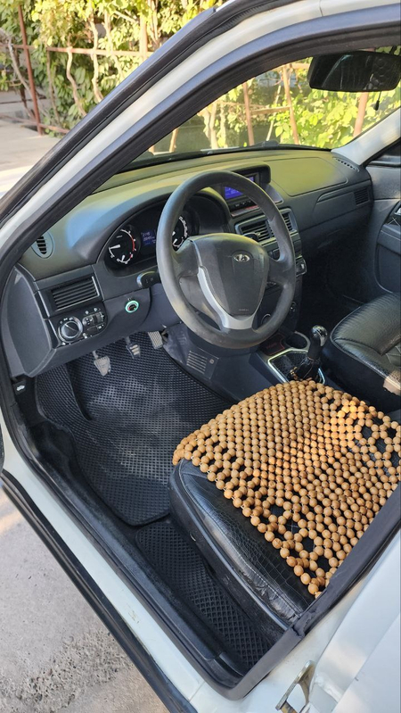 Lada Priora narxini kelishamiz