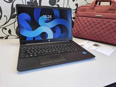 Hp laptop 15 (2023) core i3
