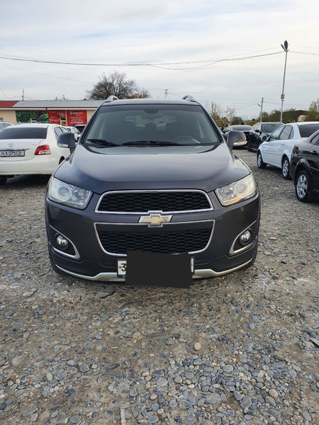 Chevrolet Captiva 3-pozitsiya