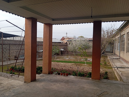 Toshkent tumani yer sotiladi 8 sotx bolib 4 sotx sotiladi