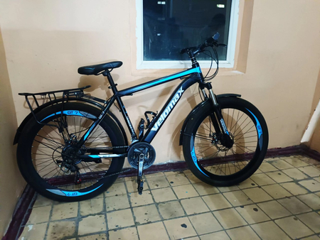 Katta va kichik velosipedlar