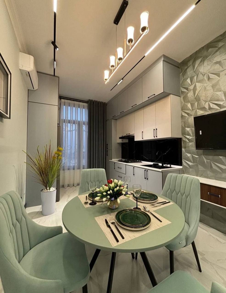 ПРОДАЕТСЯ 2в3/7/10
НОВОСТРОЙКА
ЖК Royal House
на Шота Руставели 
(Якка