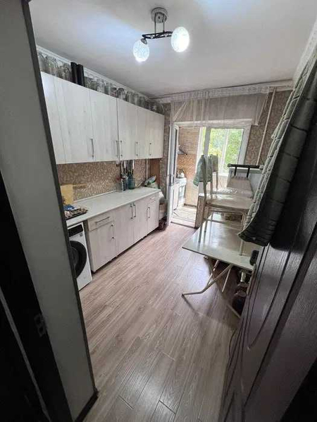 Чилонзор 5кв 1.3.4 кирпич 28м²
бн 1.2/3 евро ремонт меб.техника кисман