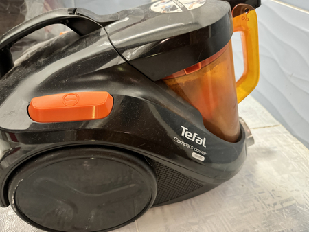 Пылесос Tefal Compact Power Cyclonic TW3720