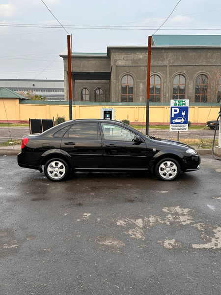 Jentra bez lyuk sotiladi