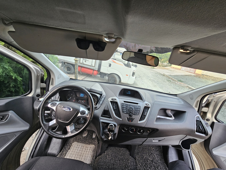 Ford Transit Custom  сотилади