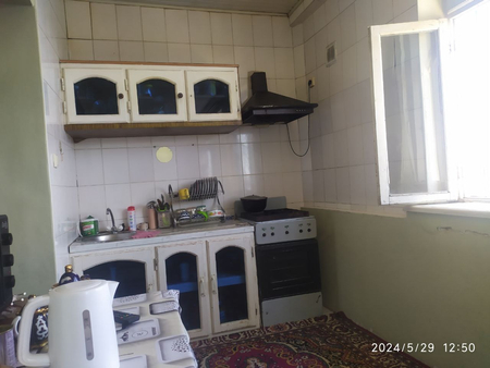 Kvartira sotiladi 3 xona 4 xona qilingan oshxona balkonda 2 ta balkon.