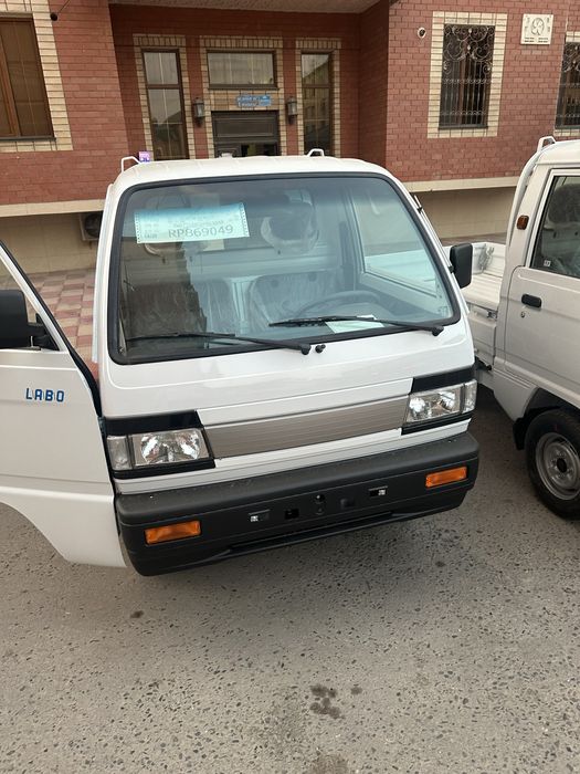 Labo 2024  kecha salondan chiqdi 8050