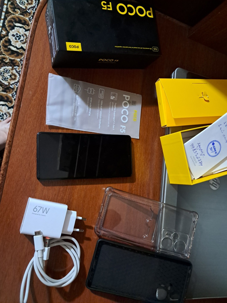 Продам  Poco F5 12/256gb