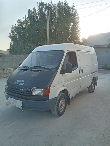 Ford gurizavoy sotiladi
