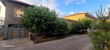 Продается дом 6 соток угловой. Hovli sotiladi 6 sotok фасад 30м×20м