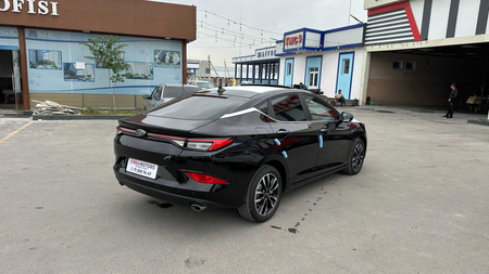 JAC J7 1,5 Turbo 2024 Full Kredit 30% bilan tayyor 3 yil Garantiya!!!