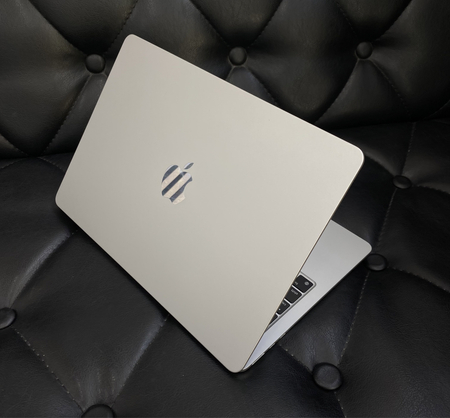 Apple MacBook Air M2 8/256GB 2022 года в идеальном состоянии