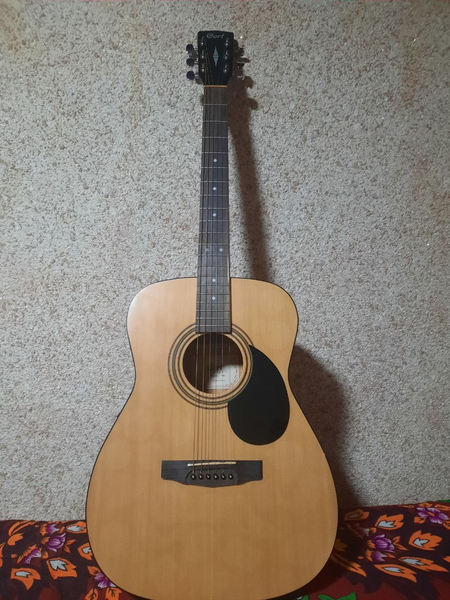 Cort CE 304 T Gitara