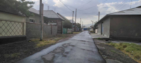 Hovli uy sotiladi, Olmaliq shahri