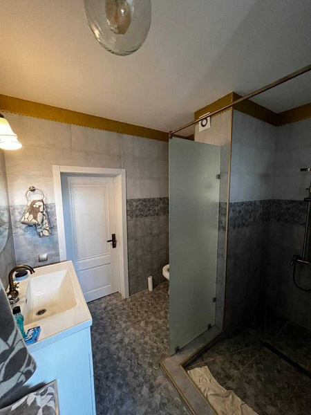 (К126468) Продается 4-х комнатная квартира в Мирабадском районе.