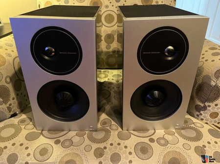 Колонки DEMAND D11 (Piano Black) Definitive Technology