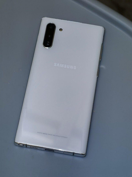 Samsung M 12 Noviy
