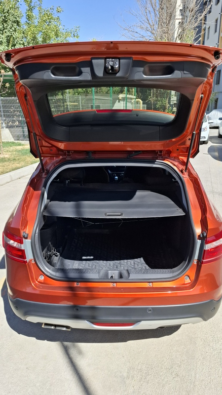 Продается Lada vesta sw cross