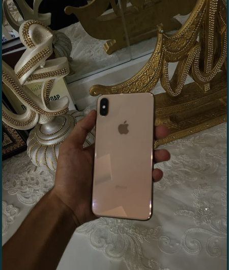 IPHONE XS MAX hamma joyi ishlidi radnoy hech qaysi joyi ochilmagan