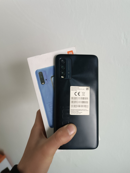 Redmi 9T 4/64gb sotiladi