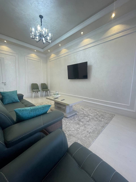 Yakkasaroy Navastroyka White Haus Jk 3xona uy 800y.e