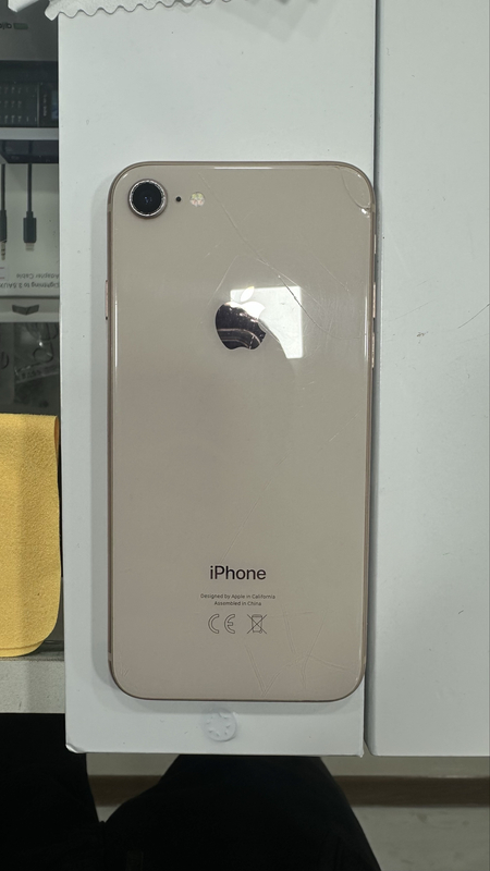 Iphone 8  64 gb