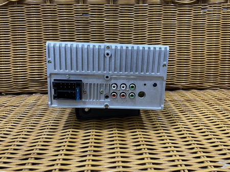 pioneer katta mafon universal 7dyum  Blutus usb Aux fm ovozi zor nexia